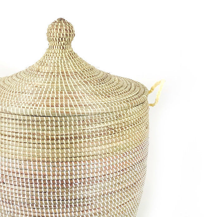 Medium Two-Tone Basket - Natural + White – Jones & Daughters